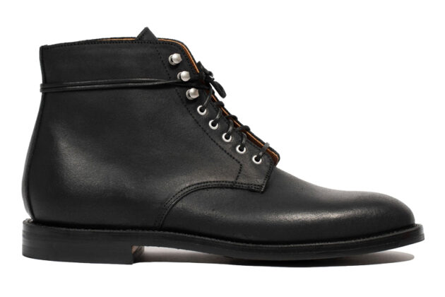 Look Your Best In These Waxed Commander Boots - The Primary Mag